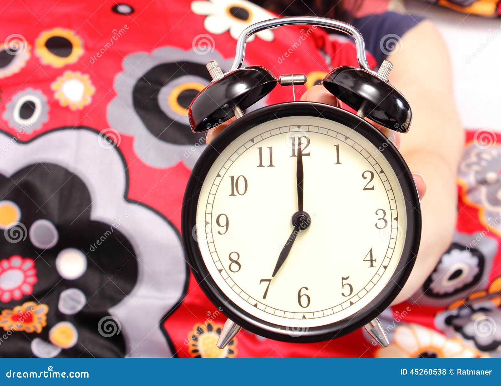 Sieben Uhr Angezeigt Auf Dem Wecker Stockfoto - Bild von relax, morgen ...