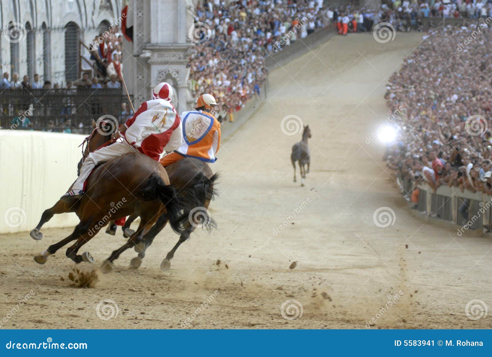 Siena s palio horse race editorial photo. Image of arena - 5583941