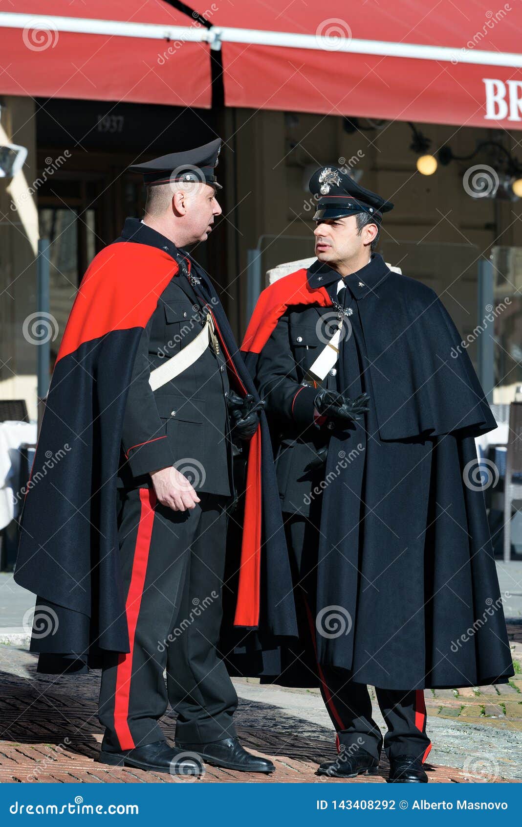 Carabinieri in Full Uniform in Siena Tuscany Italy Editorial ... Carabinieri in Full Uniform in Siena Tuscany Italy Editorial ...