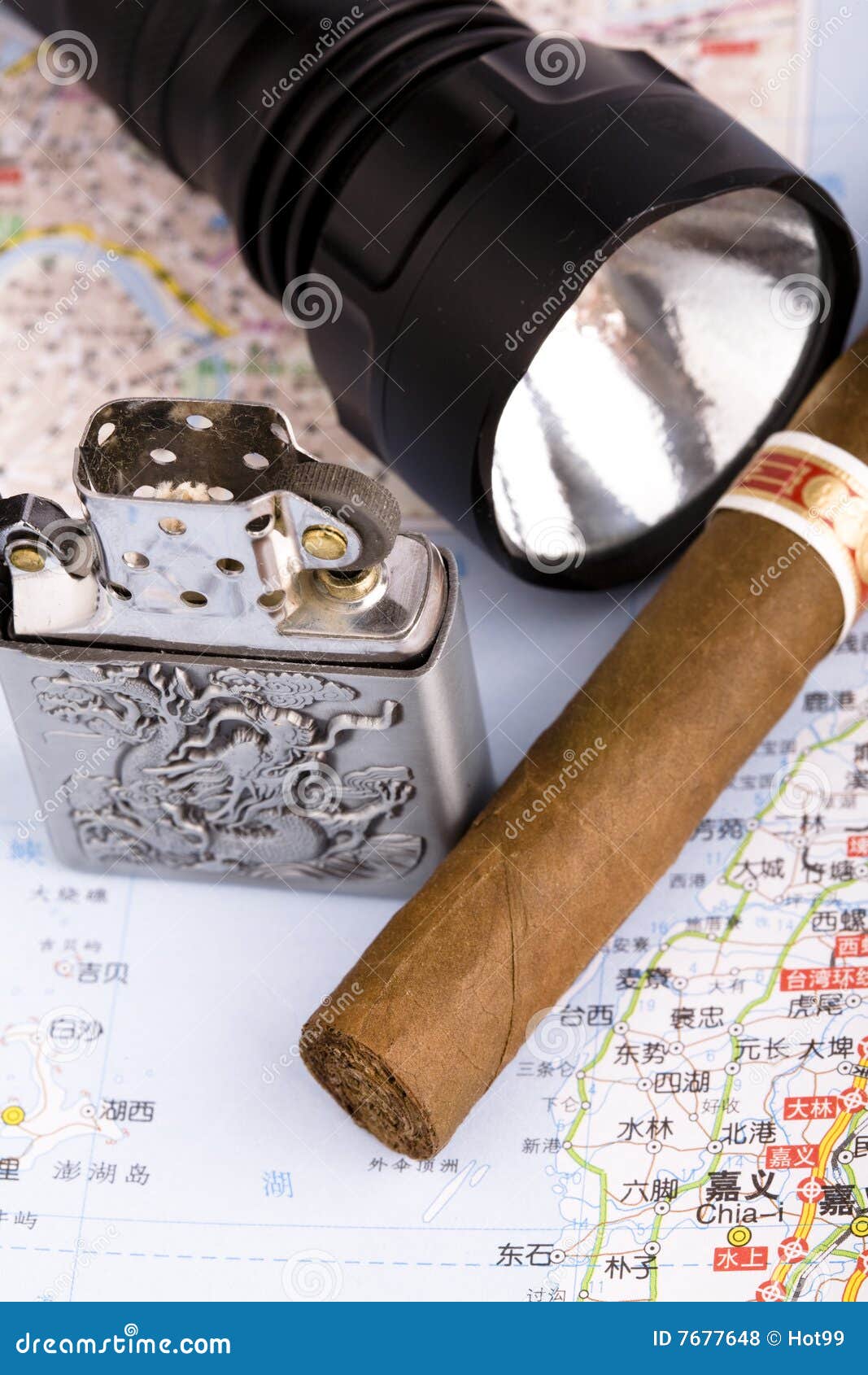 Sigaar met aansteker stock foto. Image of volwassen, achtergrond - 7677648