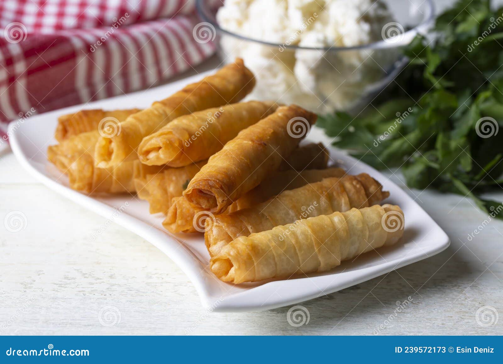 Sigara Boregi - Turkish Cigar Shaped Rolls Stock Image - Image of ...