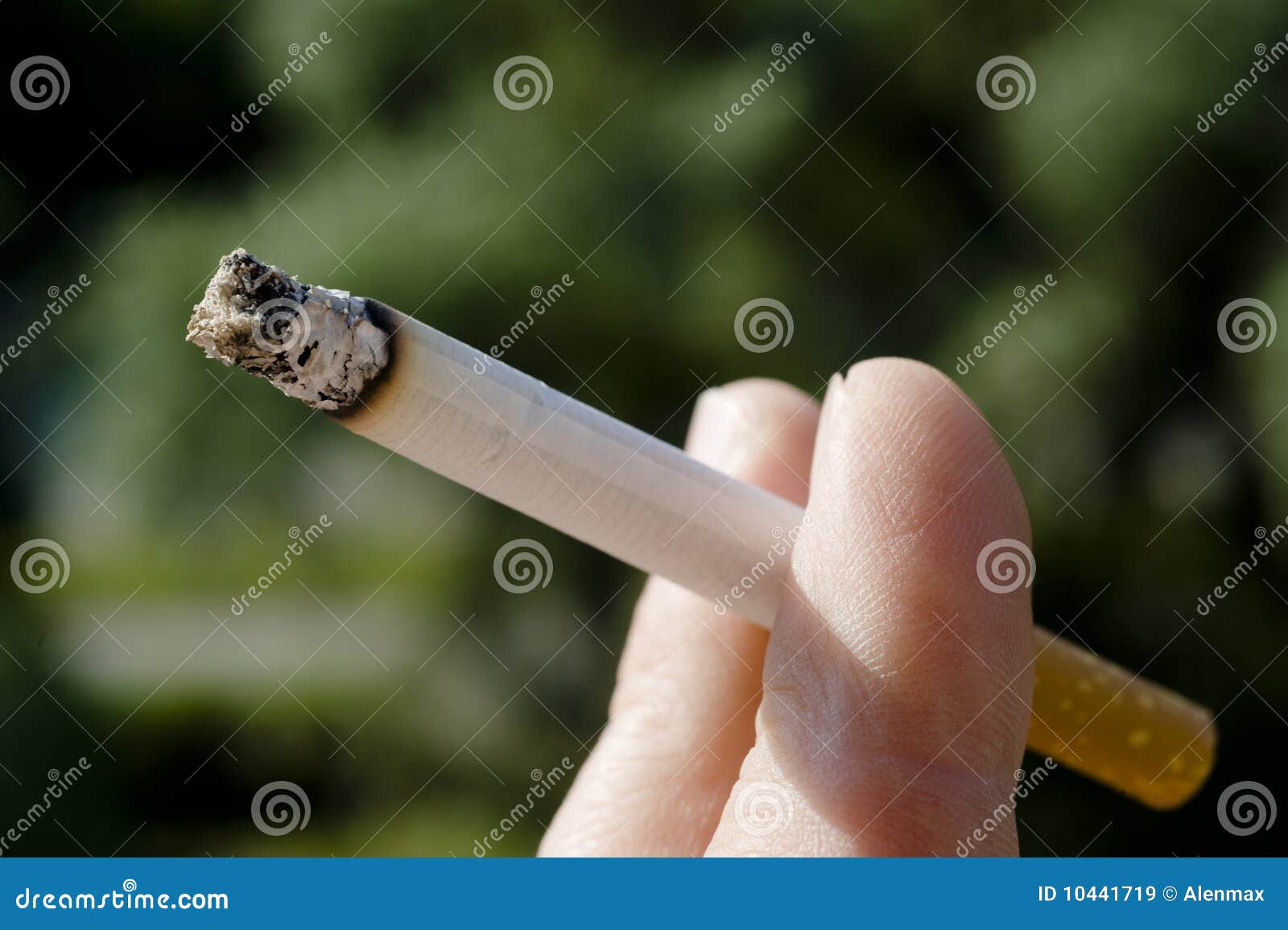 Sigaret Royalty Free Stock Images - Image: 10441719