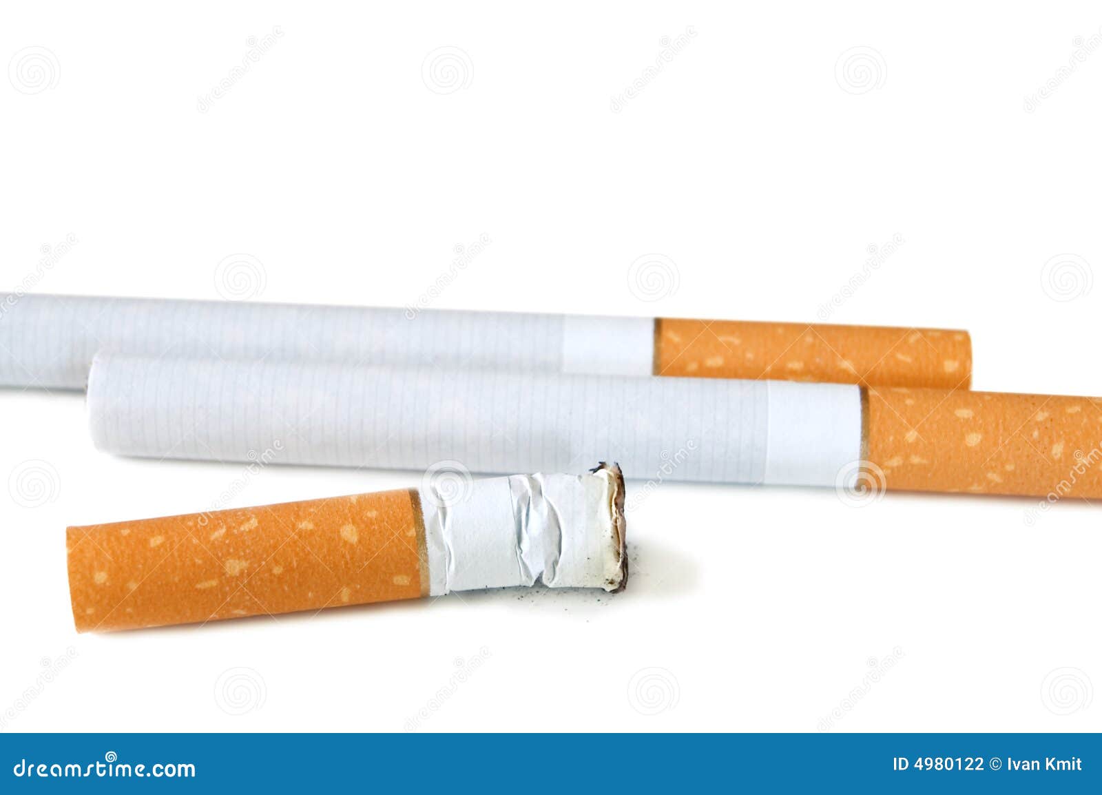Sigaret stock foto. Image of gevaar, verslaving, geïsoleerd - 4980122