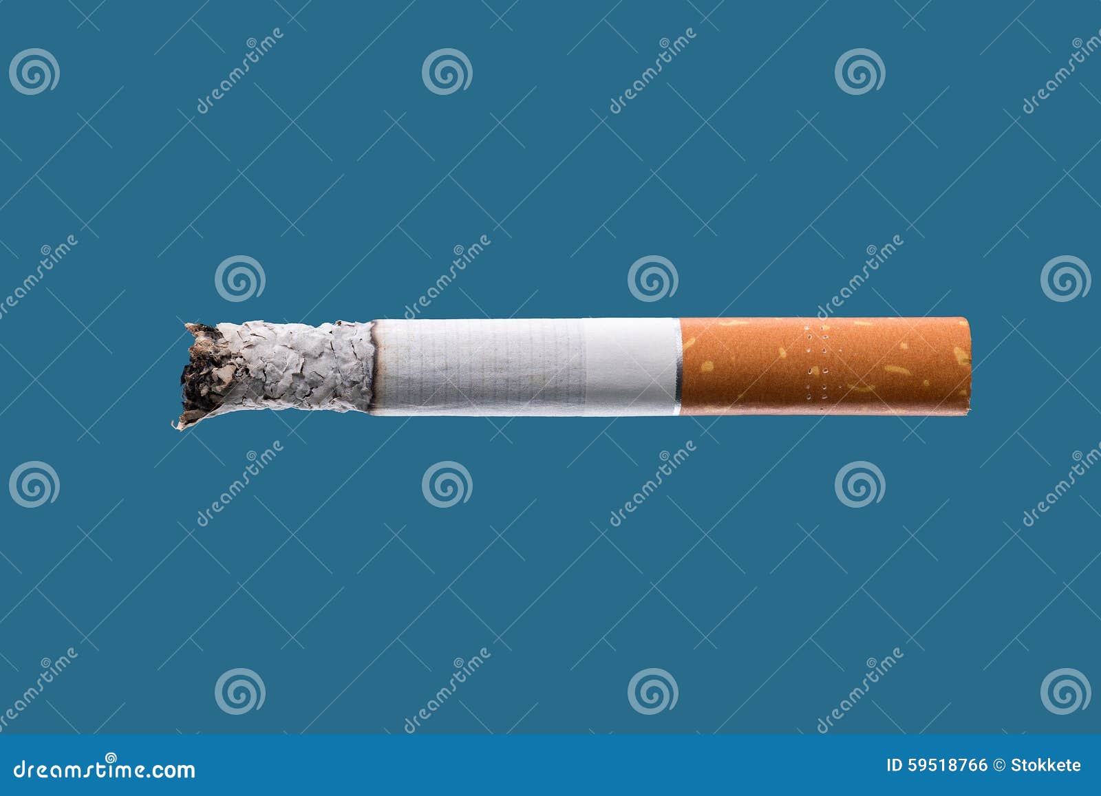 Sigaret Het Branden Op Blauwe Achtergrond Stock Foto - Image of drugs ...