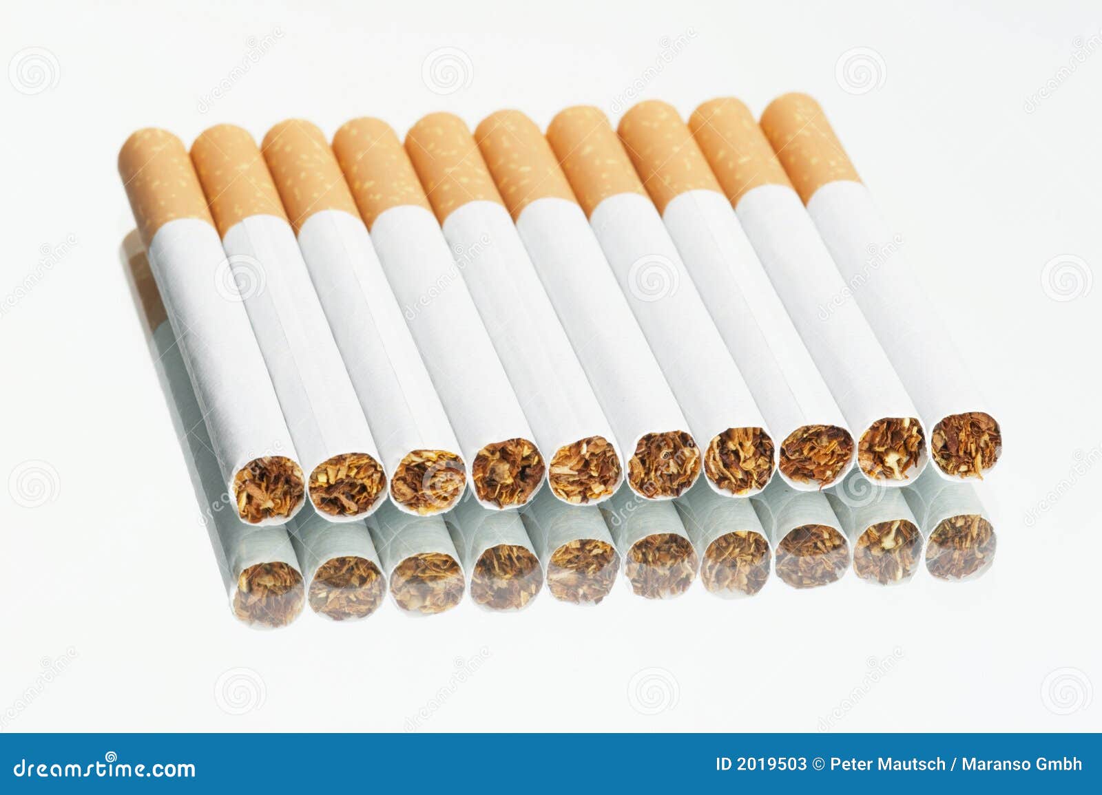 Sigaretten stock afbeelding. Image of gewoonte, sigaret - 2019503