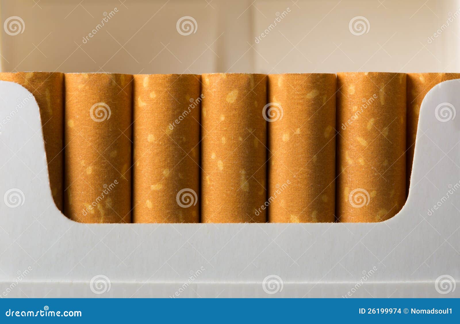 Sigaretten in pak stock foto. Image of product, verpakking - 26199974