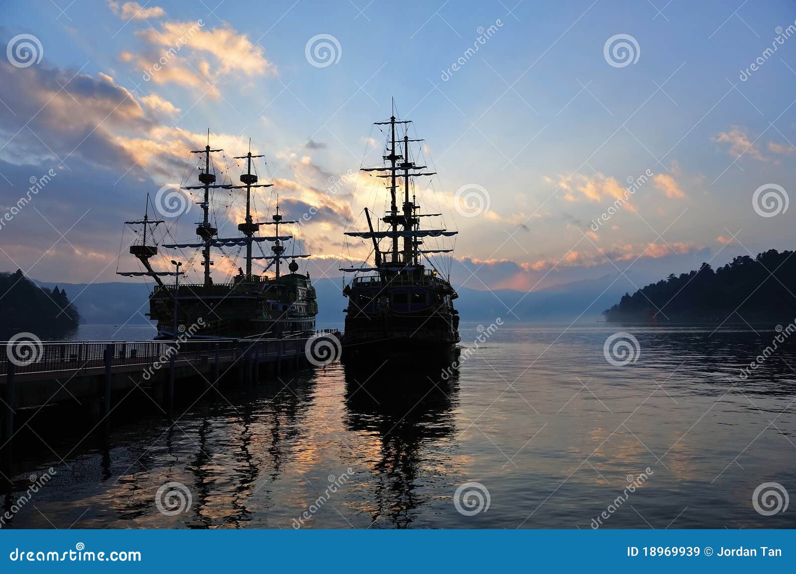 Lake Ashi In Fuji-Hakone-Izu National Park, Also Known As Hakone Lake ...