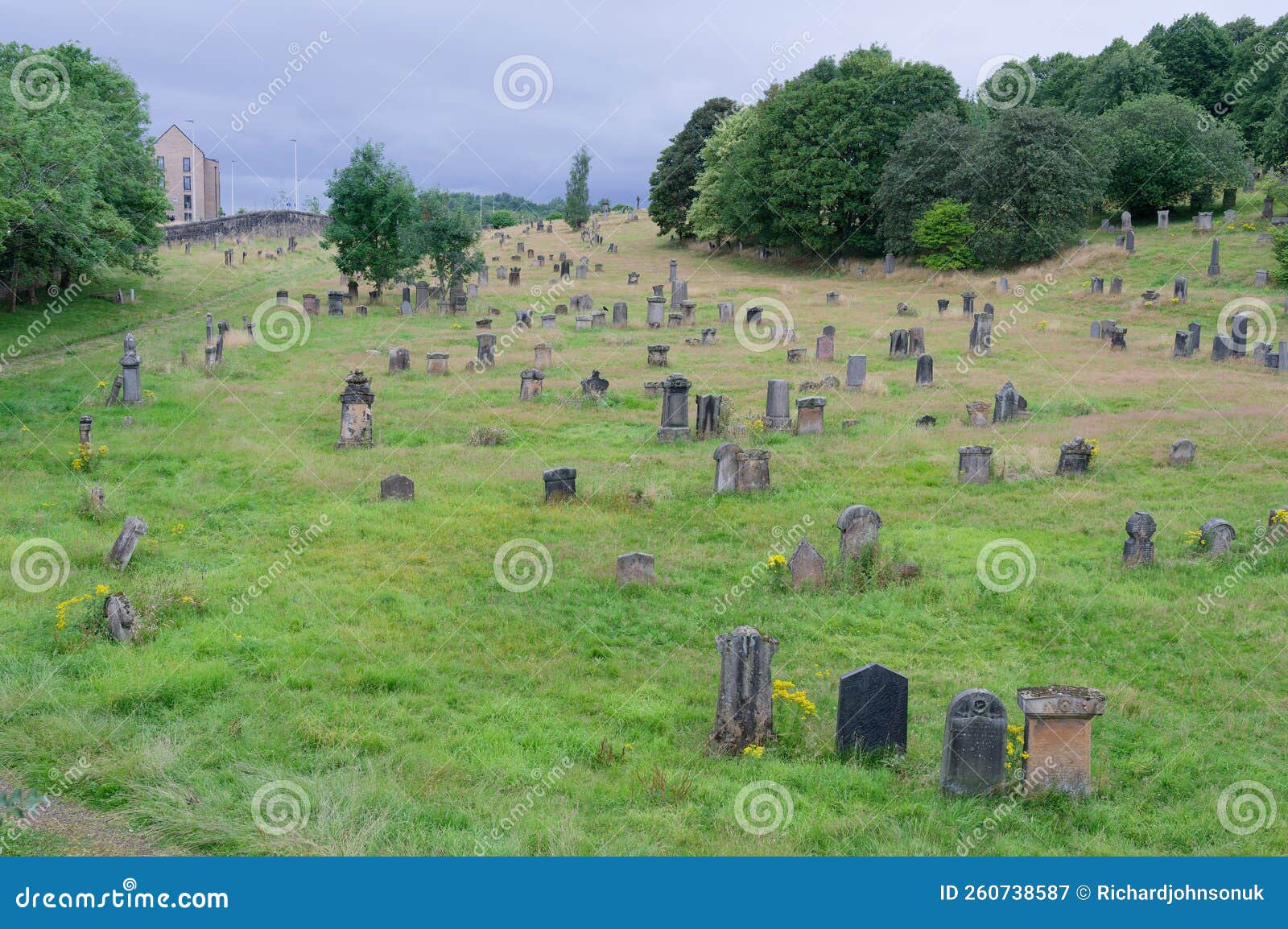 Sighthill, Glasgow, UK, August 6th 2022, Sighthill Cemetery Old ... Sighthill, Glasgow, UK, August 6th 2022, Sighthill Cemetery Old ...