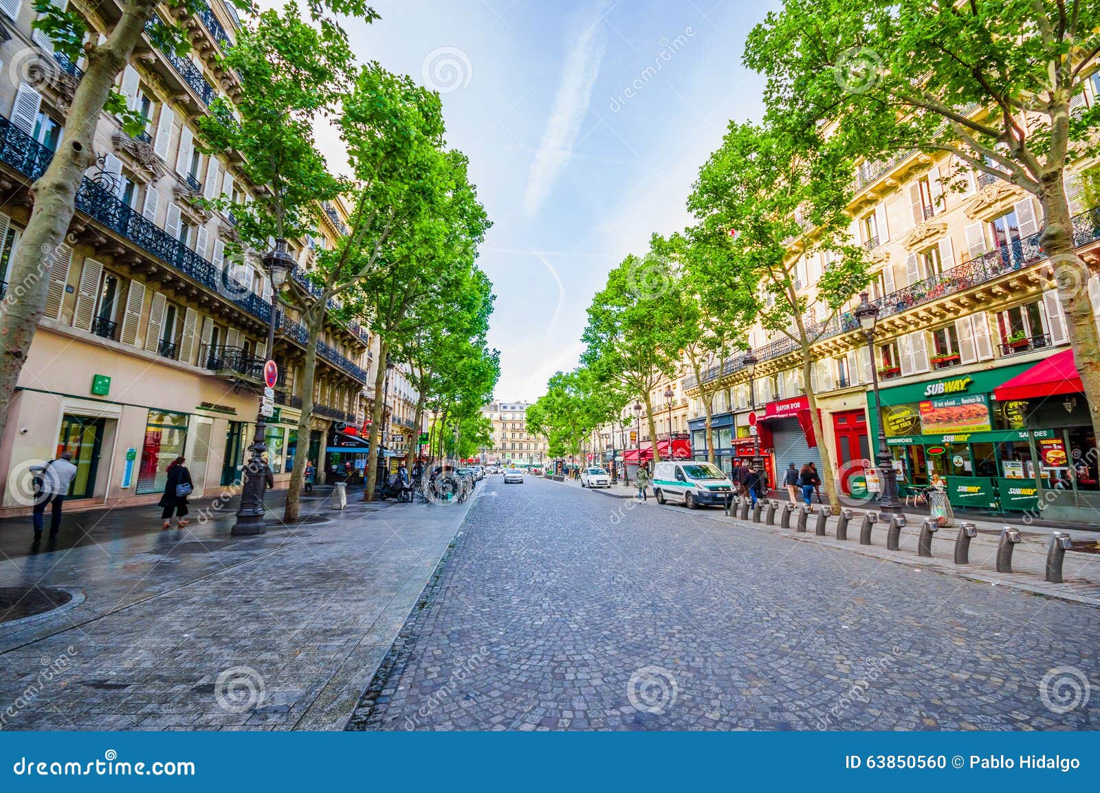 Sightseeing Bonito Das Ruas Em Paris Imagem Editorial - Imagem de ...