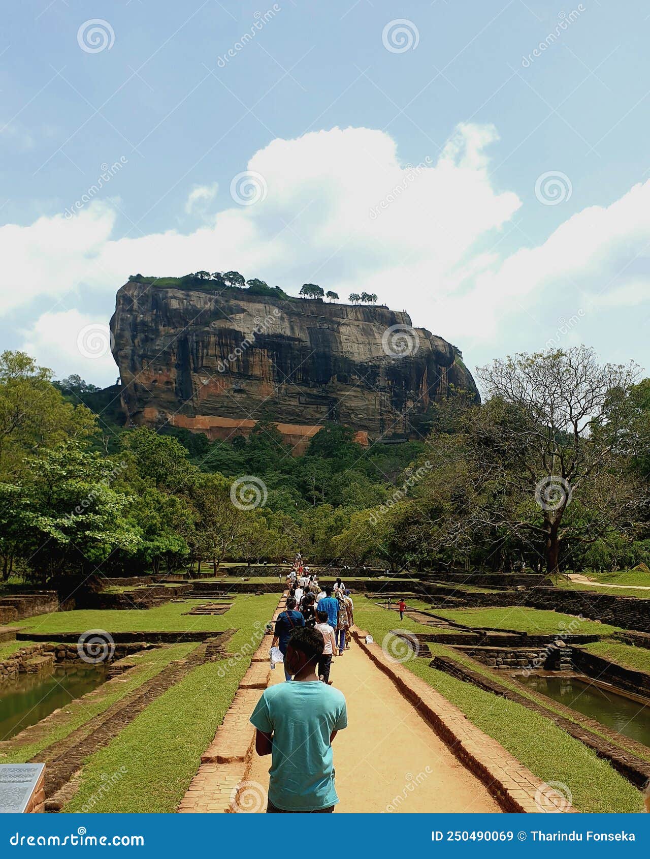 Sigiriya Rock, Sri lanka editorial stock image. Image of ceylon - 250490069