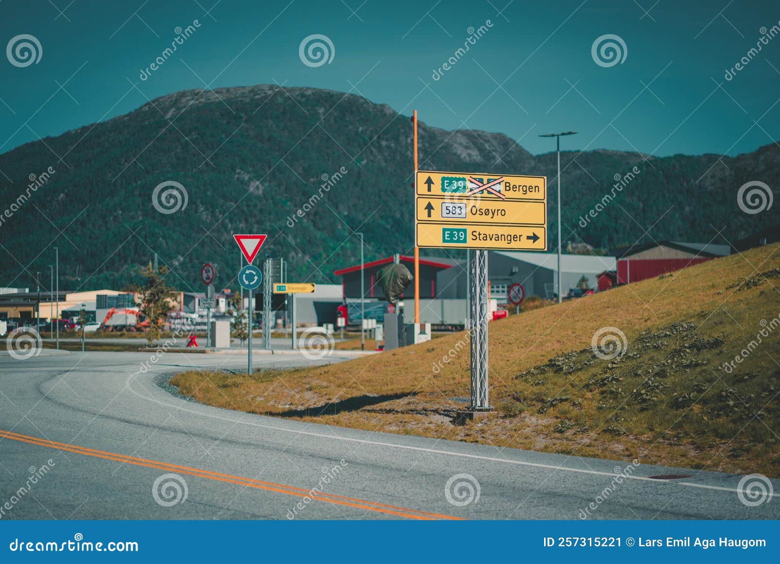 Sign Along the New E39 Highway Editorial Photo - Image of stadium, lane ...