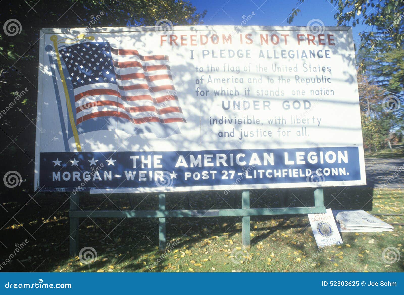 A Sign for the American Legion Editorial Image - Image of pledge, road ...