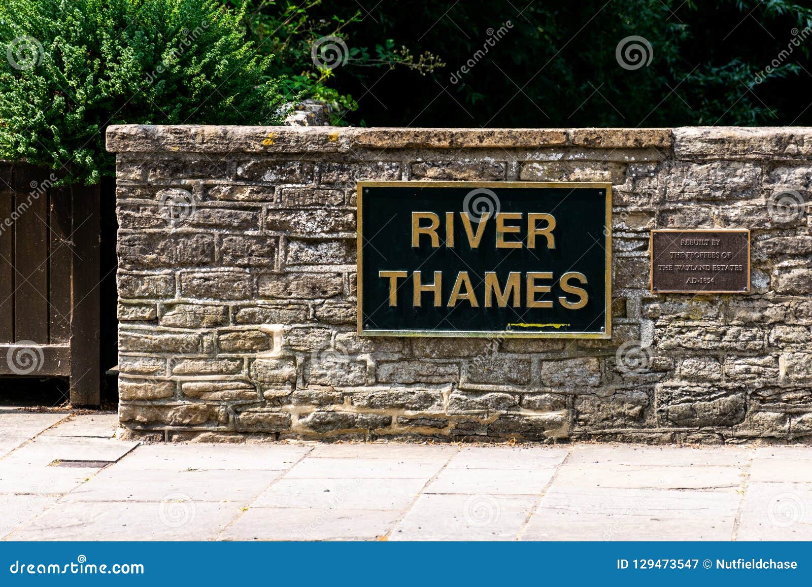 Sign on Bridge in Cricklade Over the River Thames Editorial Photography ...
