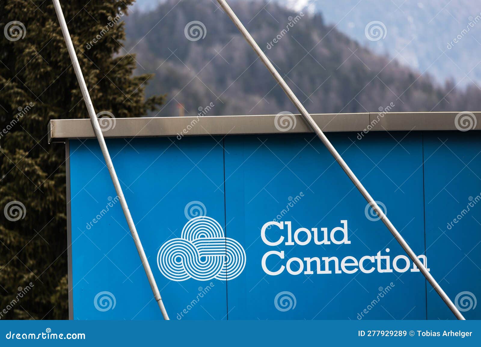 A Sign of a Cloud Connection System Editorial Stock Image - Image of ...
