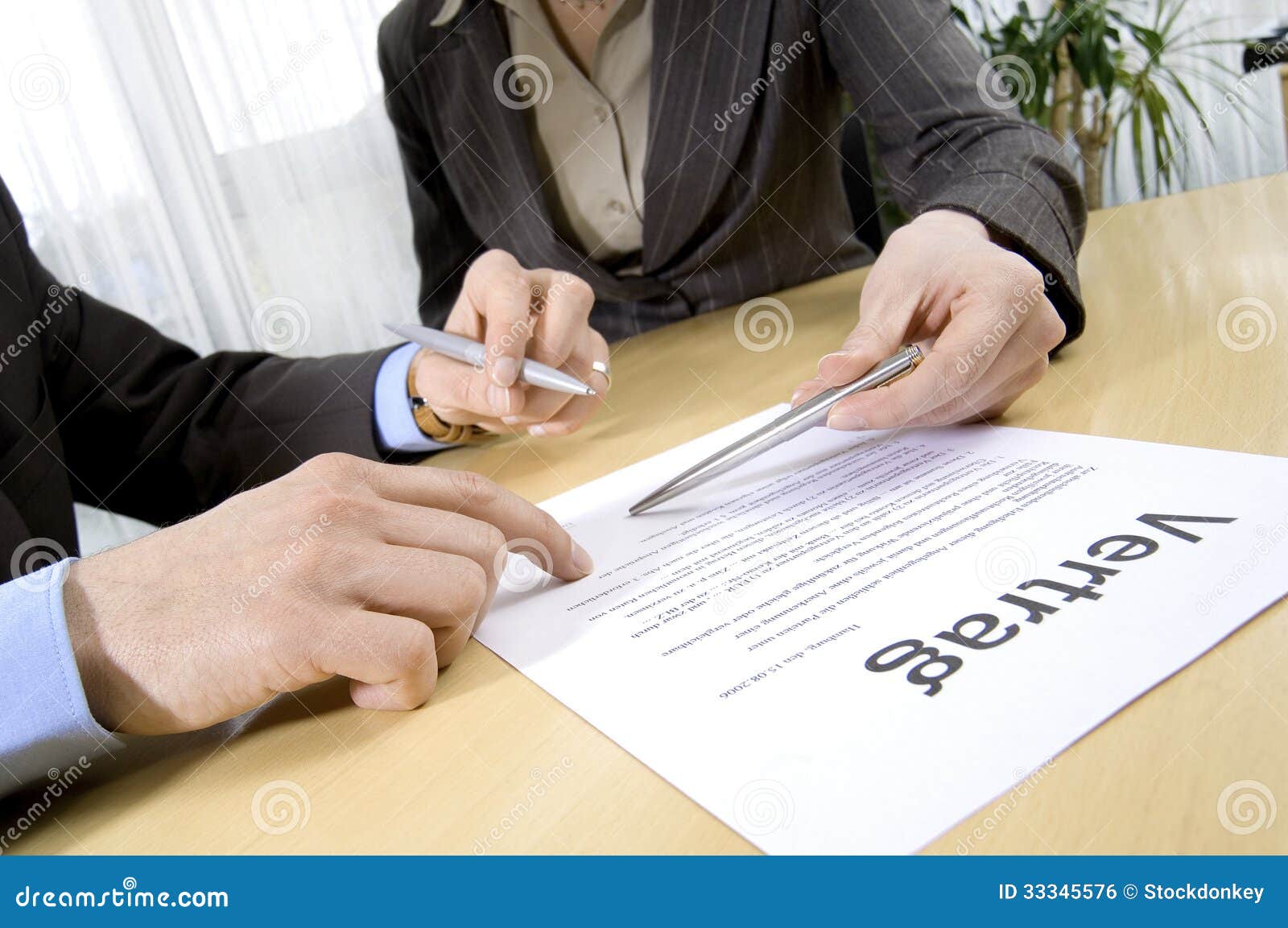 Sign a contract stock photo. Image of contractual, contract - 33345576