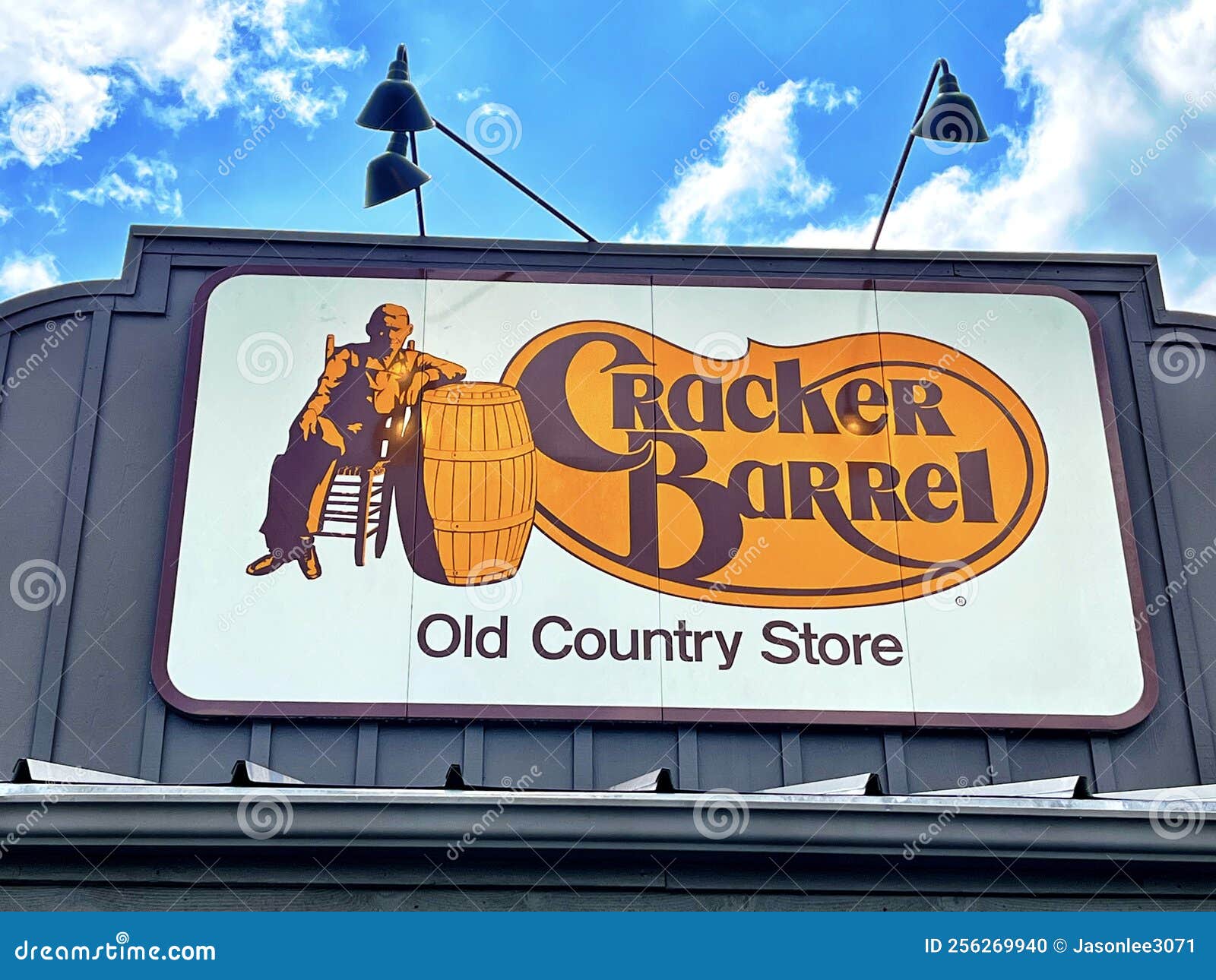 Cracker barrel sign editorial image. Image of chain - 256269940