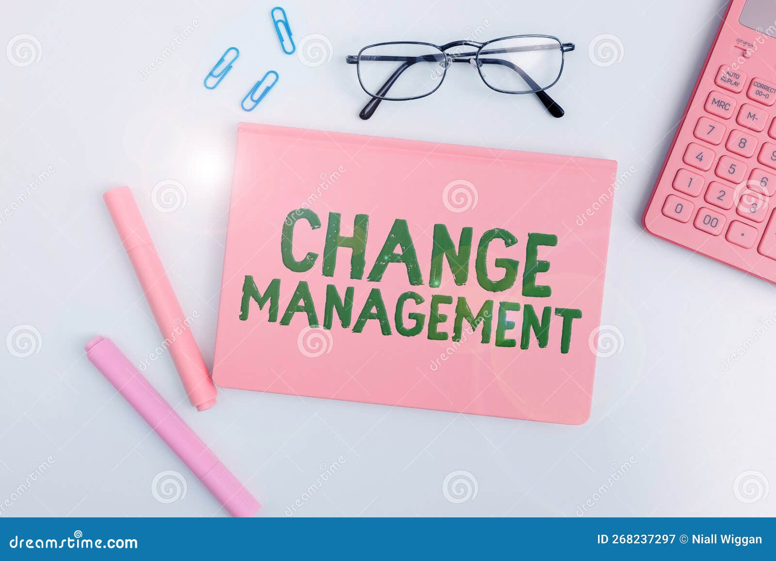 Sign Displaying Change Management. Business Idea Replacement of ... Sign Displaying Change Management. Business Idea Replacement of ...