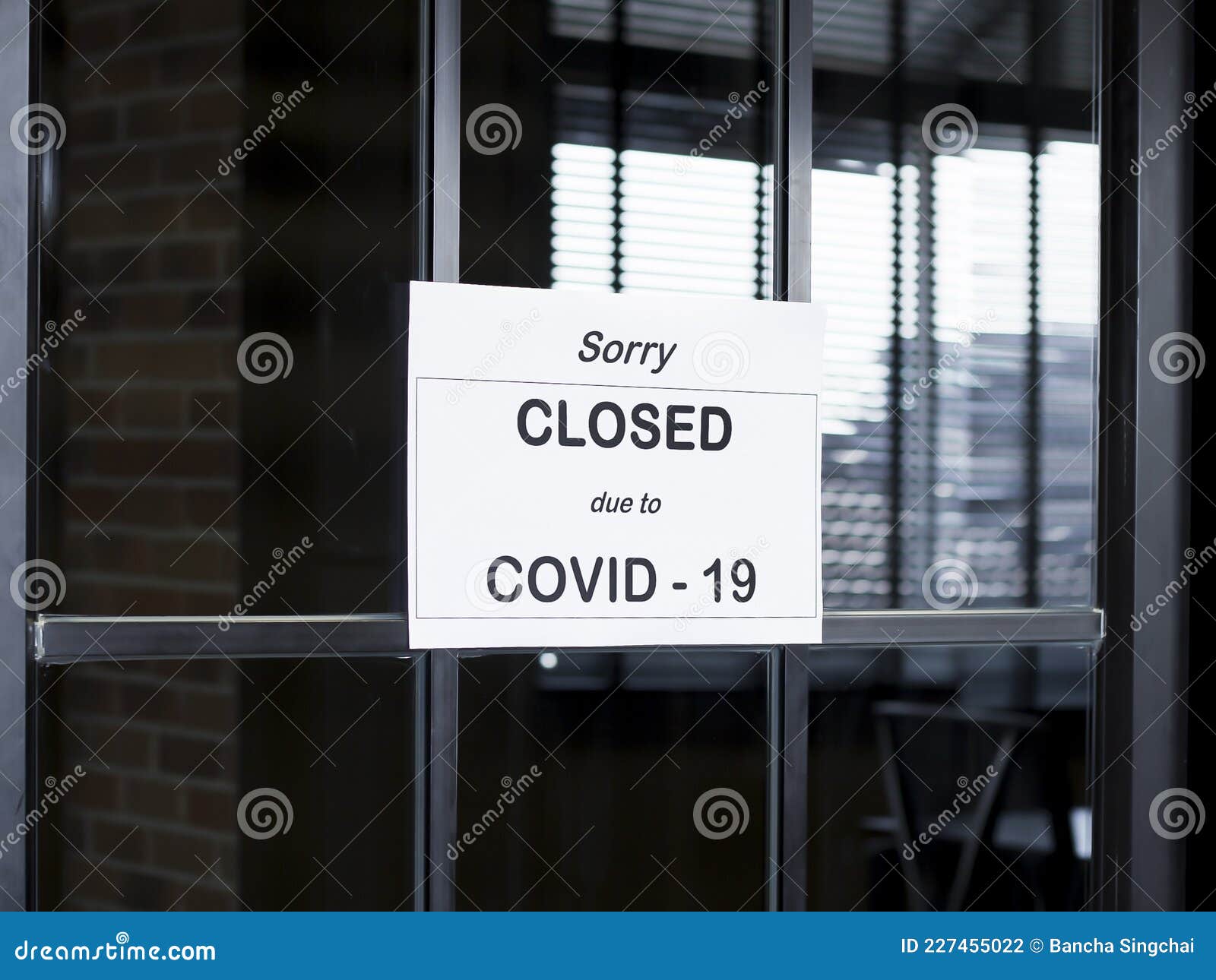 The Sign in Front of the Office is Temporarily Closed. Sign Coronavirus ...