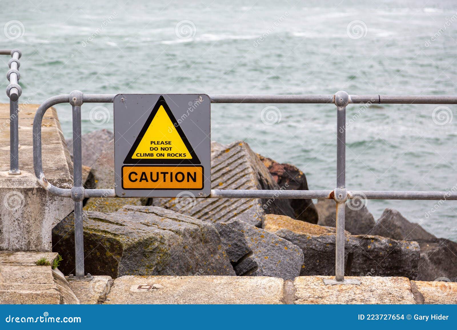 Caution Please Sign Stock Photography | CartoonDealer.com #126885194