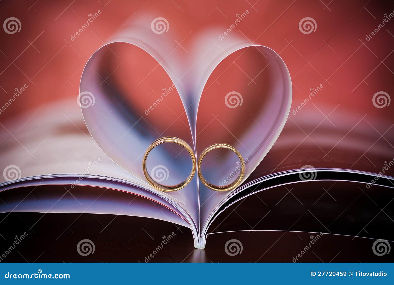 Sign of a Heart and Beautiful Golden Rings Stock Image - Image of ...