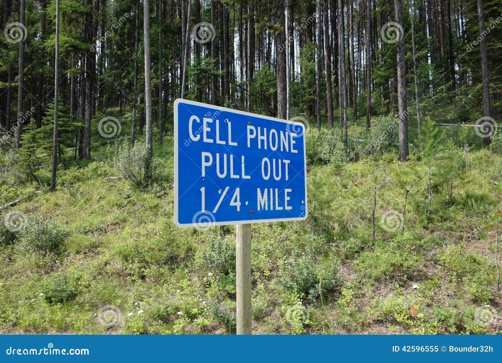 A Sign Indicating a Pull-out for Cell Phone Users. Stock Image - Image ...
