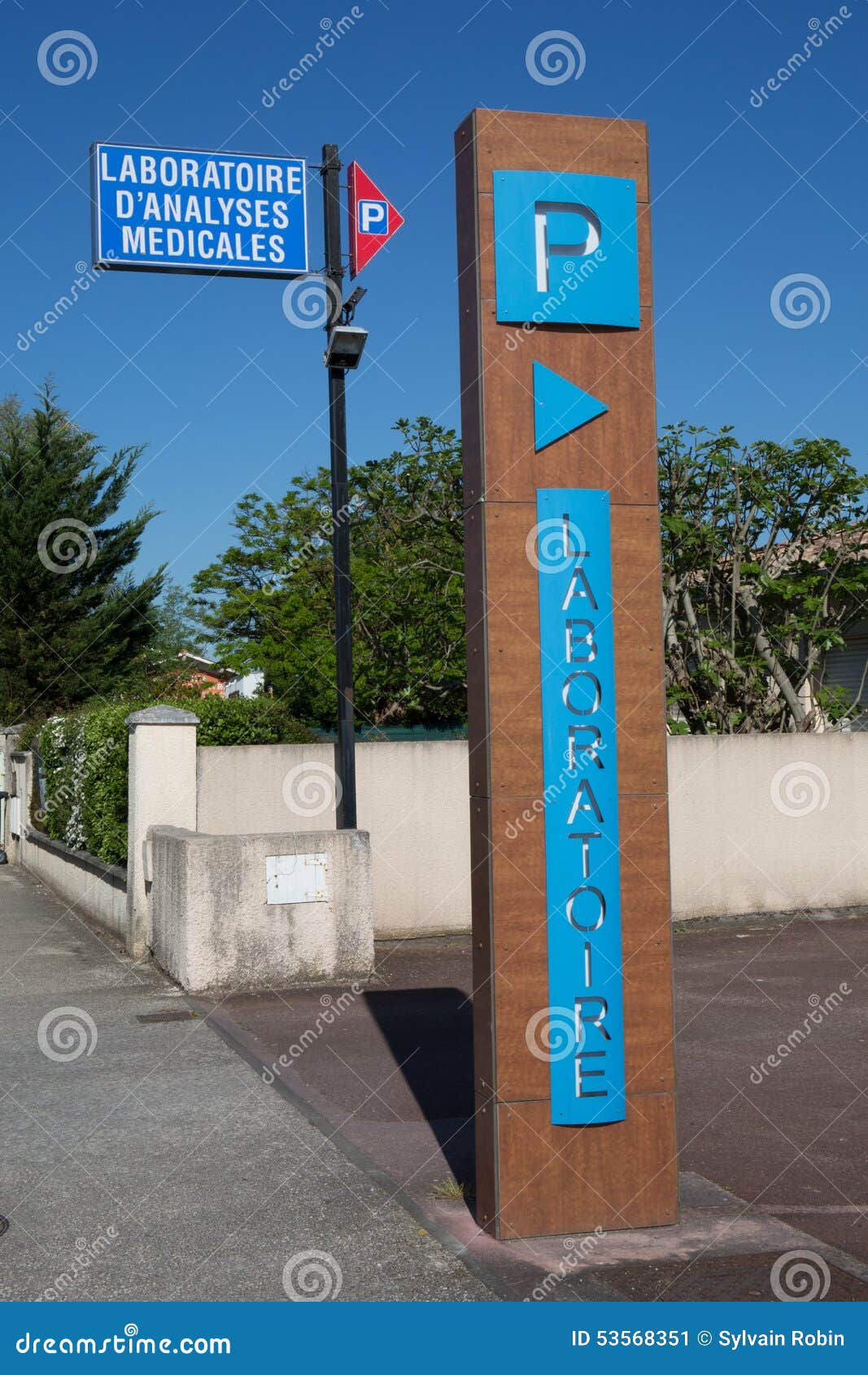 A Sign of Laboratory at Medical Stock Image - Image of hospital, sign ...