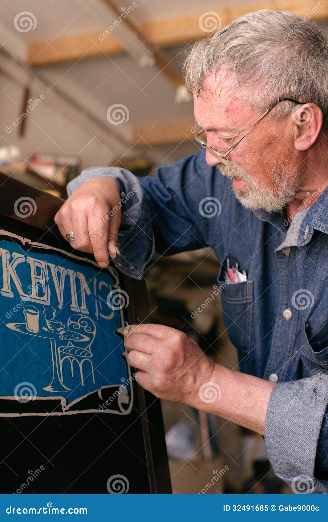 Sign painter job stock image. Image of sign, painter - 32491685