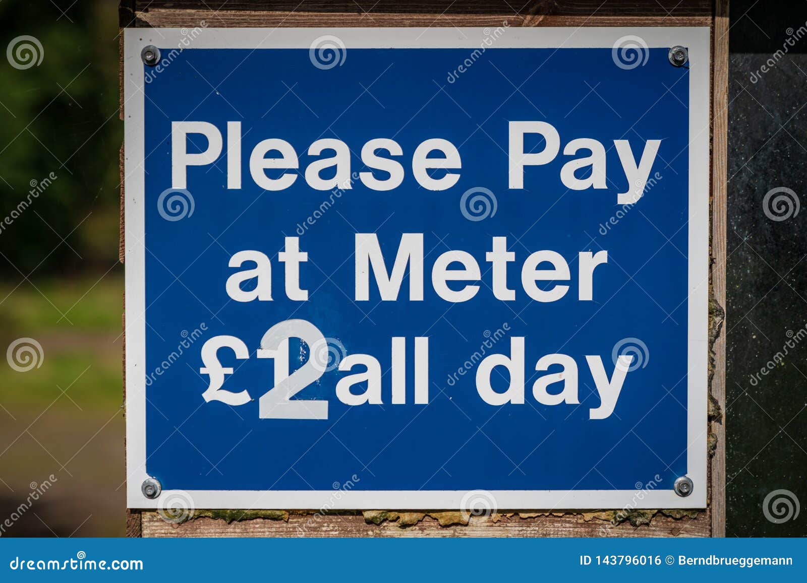 Sign: Please pay at meter stock photo. Image of information - 143796016