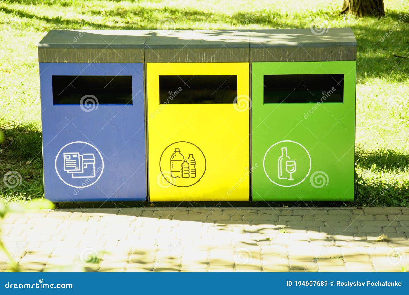Sign Pointer for Garbage Collection in the Park Stock Image - Image of ...