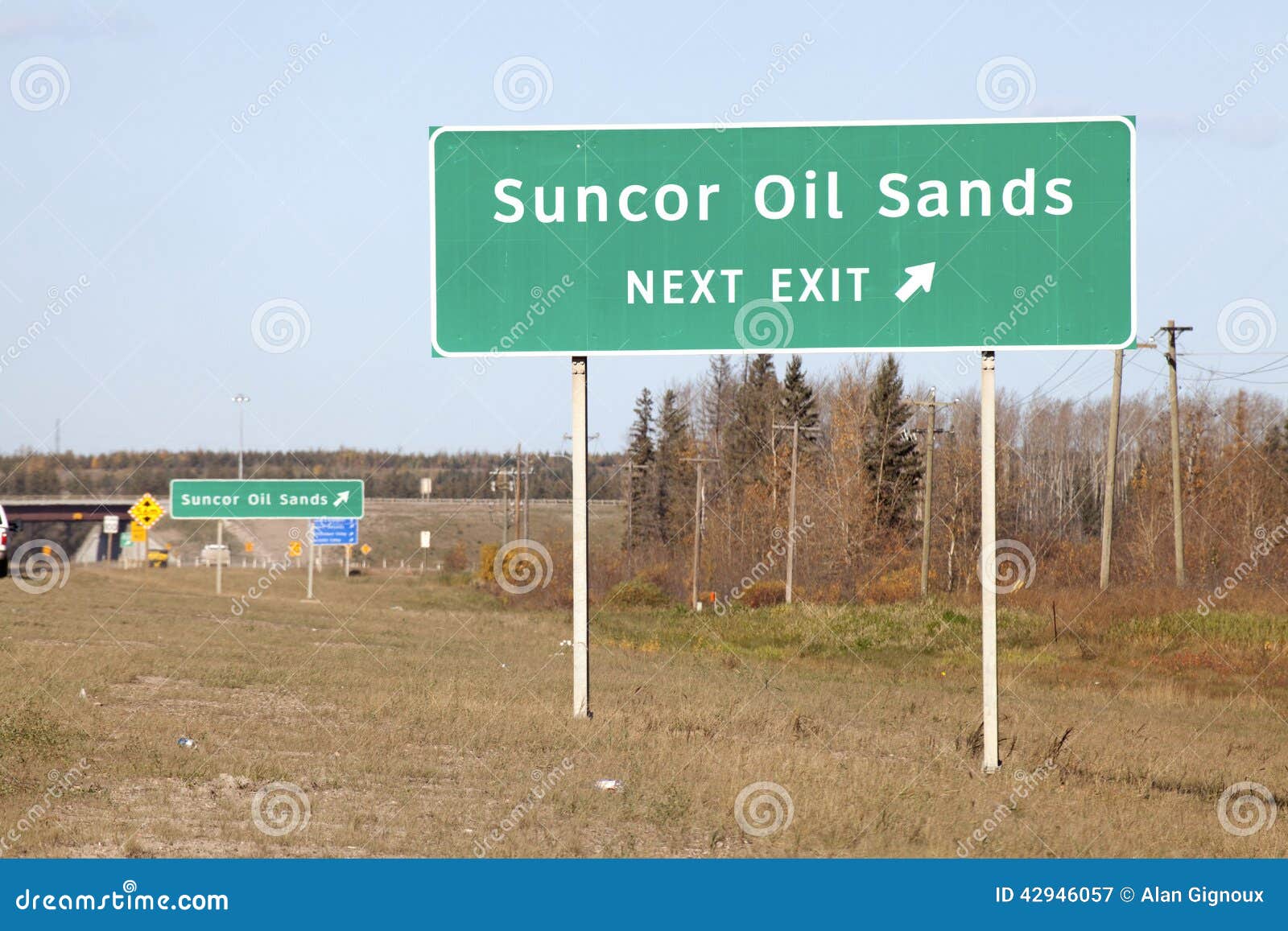 Sign Post in Alberta, Canada Editorial Photography - Image of alberta ...