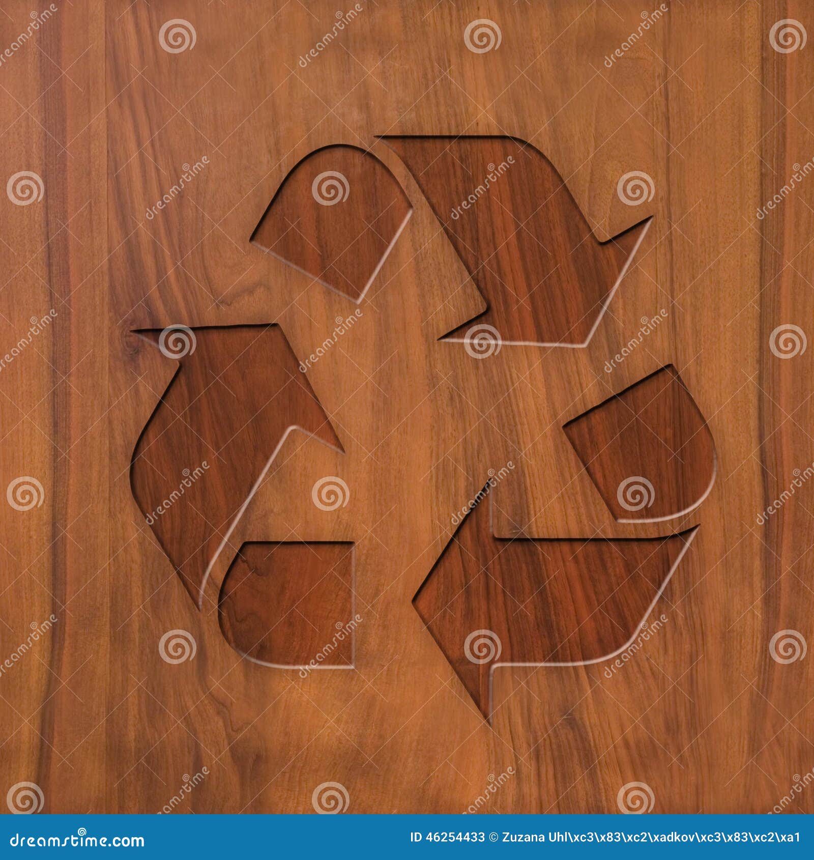 Sign recycling on wood stock image. Image of environment - 46254433
