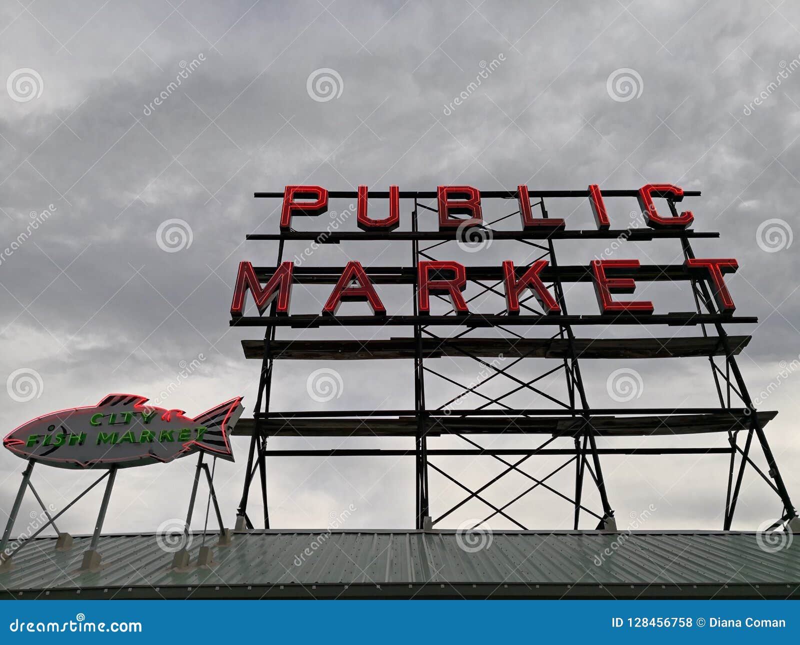 Seattle Fish Market editorial stock photo. Image of sign - 128456758