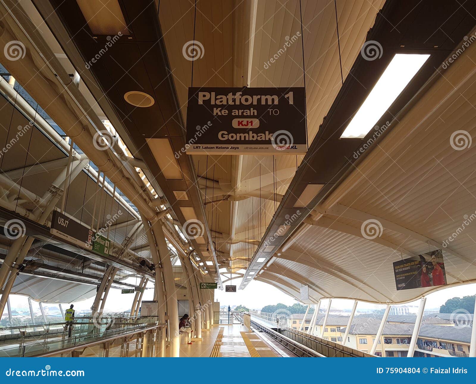 Signage editorial stock image. Image of route, station - 75904804