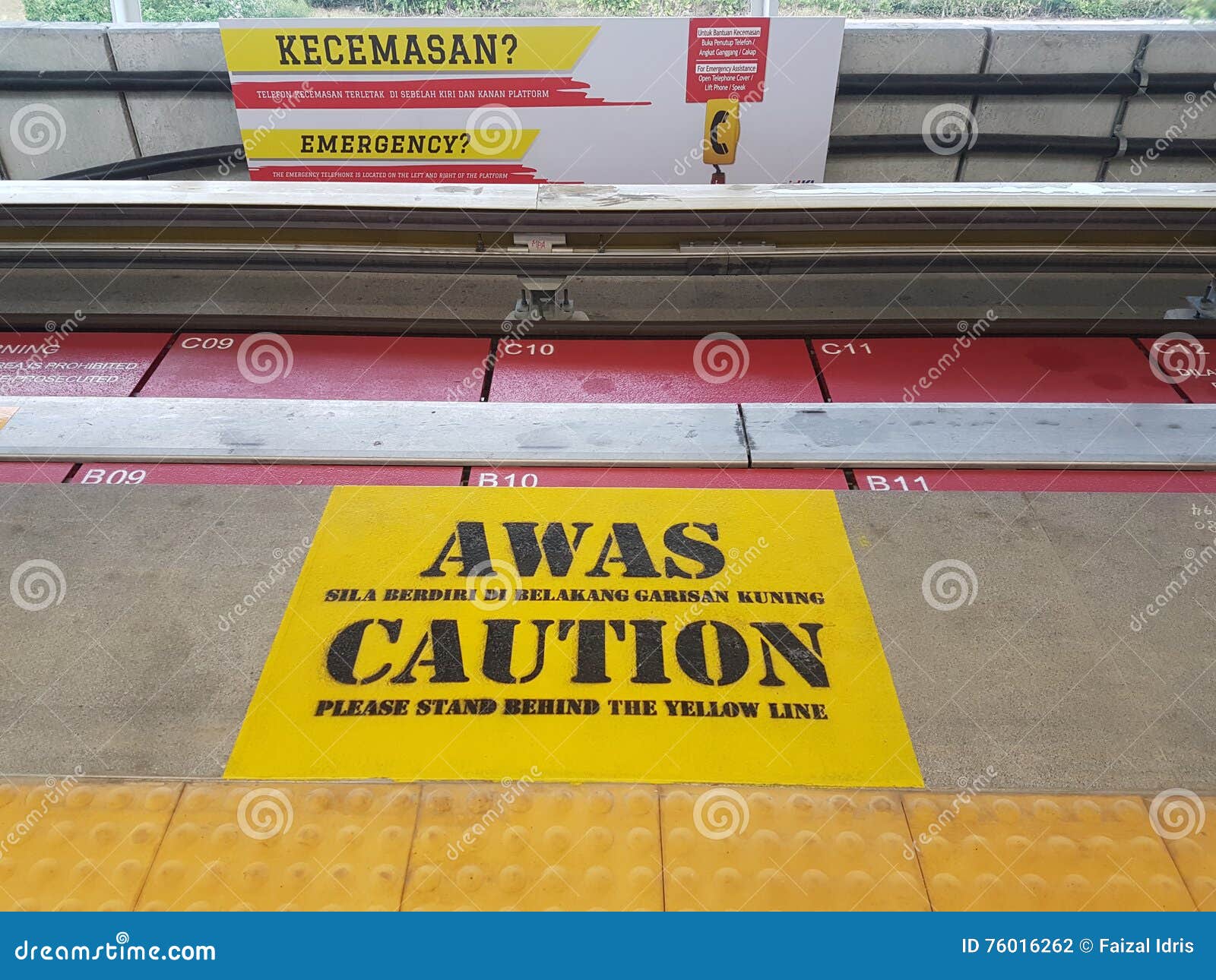 Signage editorial photography. Image of signage, station - 76016262