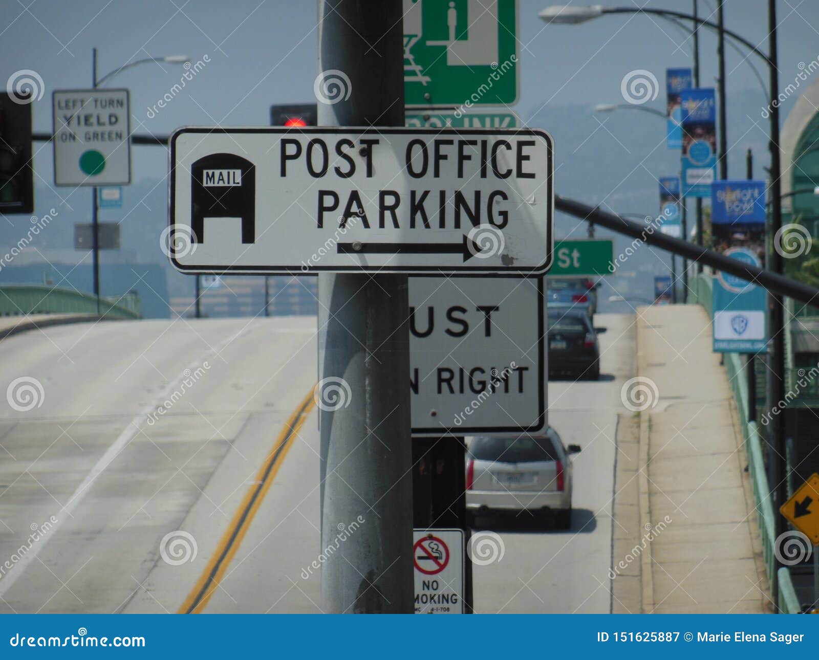 Signage for Post Office Parking and Mail Box Editorial Photography ...