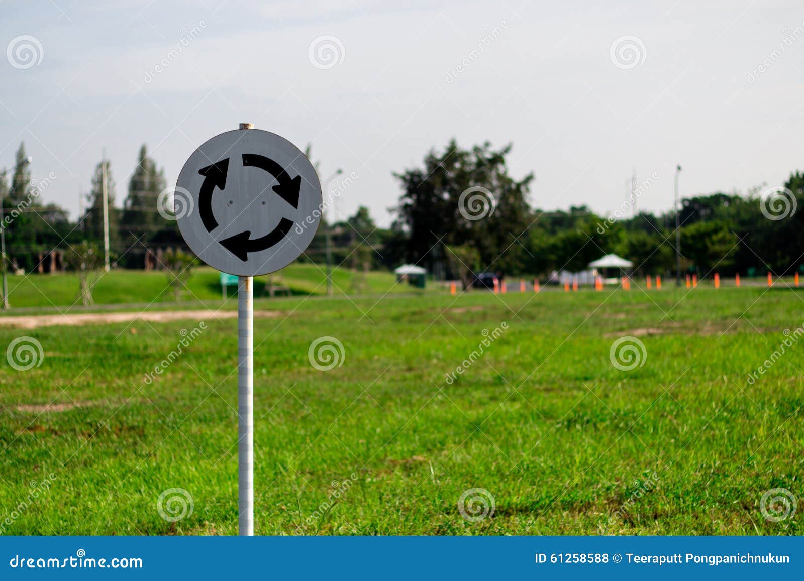 Signage roundabout stock photo. Image of roundabout, green - 61258588