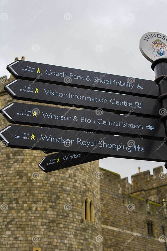 Signal board editorial stock image. Image of england - 96482429