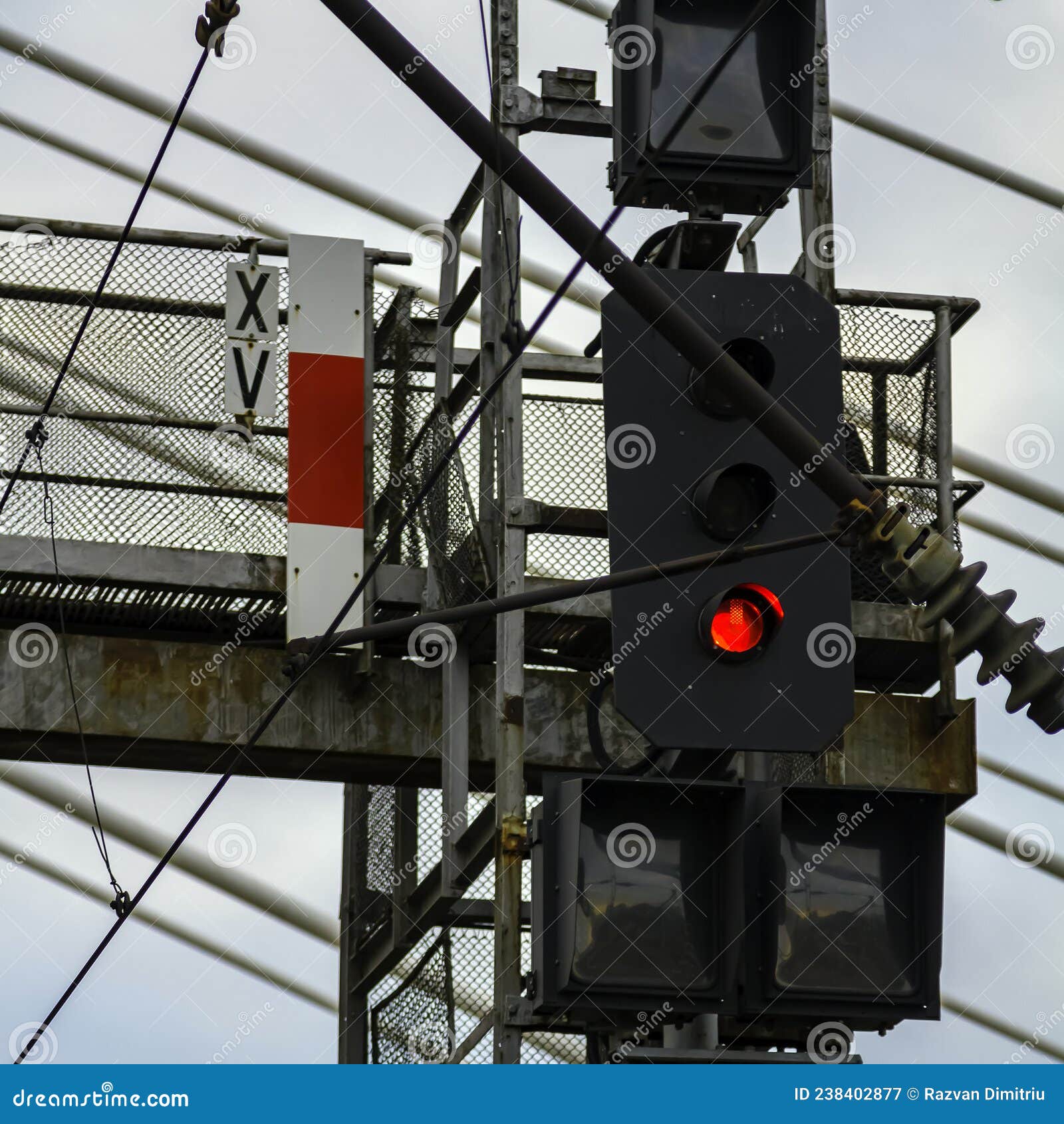 Signal ferroviaire image stock. Image of tourisme, histoire - 238402877