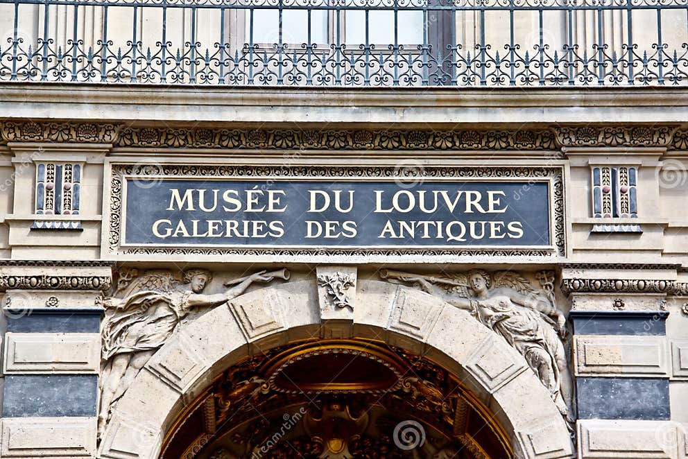Signboard of Musee Du Louvre Editorial Photography - Image of tourism ...