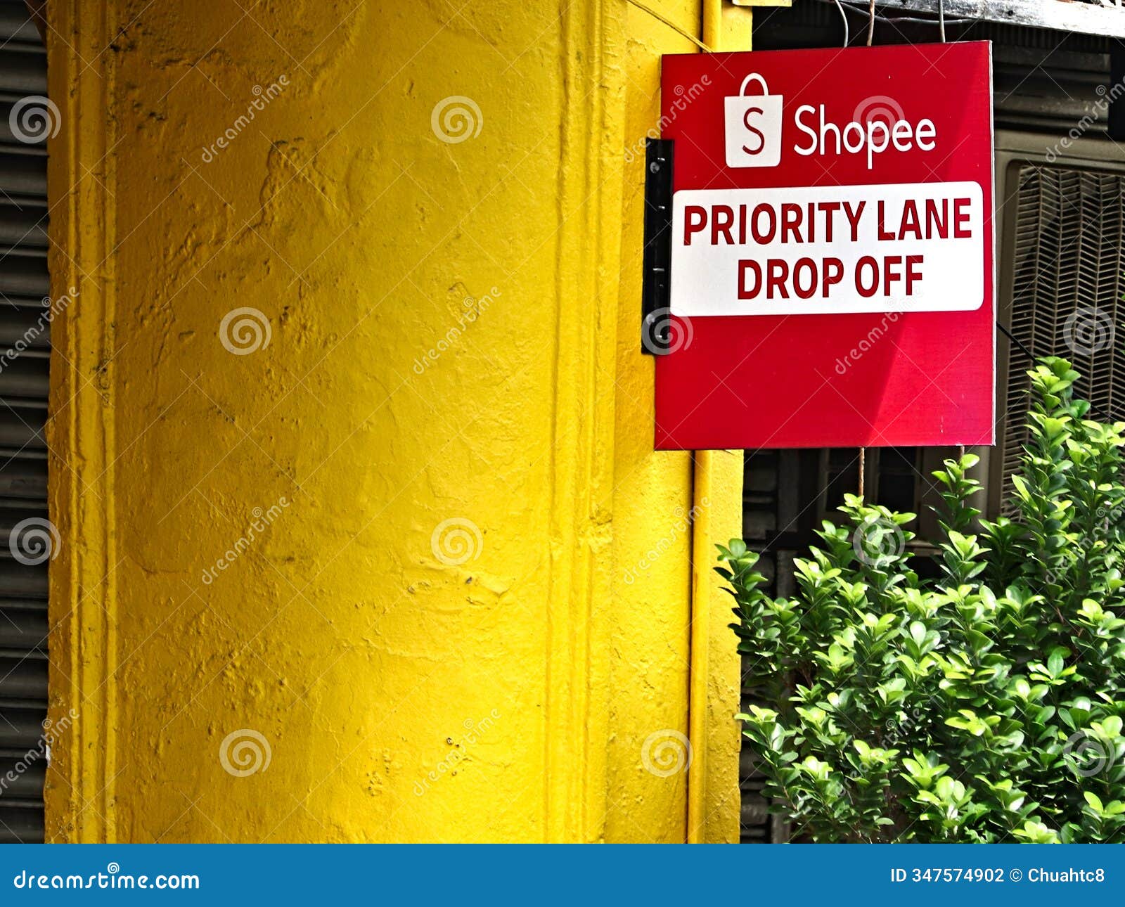 Signboard for Shopee Priority Lane Drop Off Editorial Photography ...