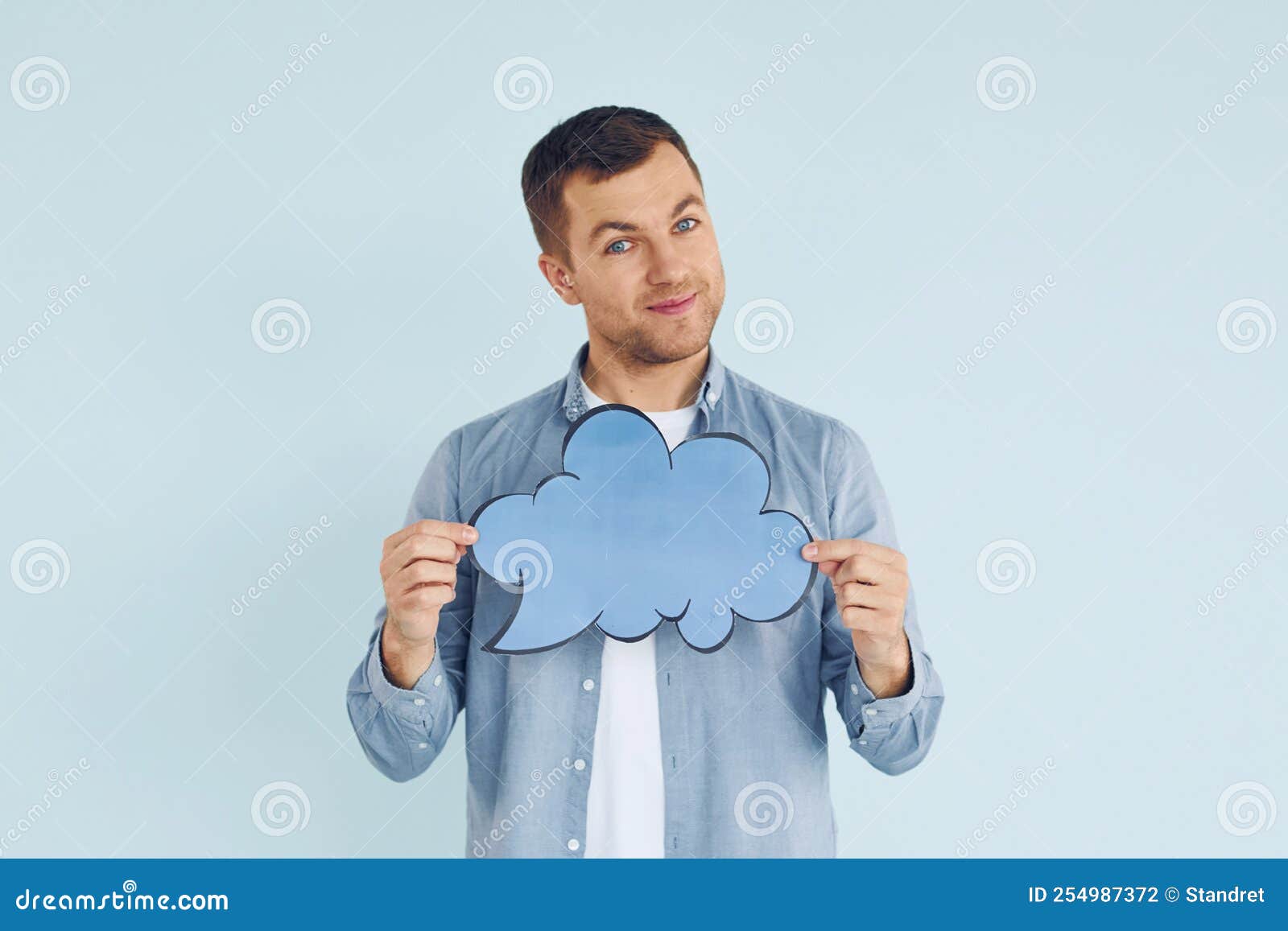 Signe D'attente. Homme Debout Dans Le Studio Photo stock - Image du ...