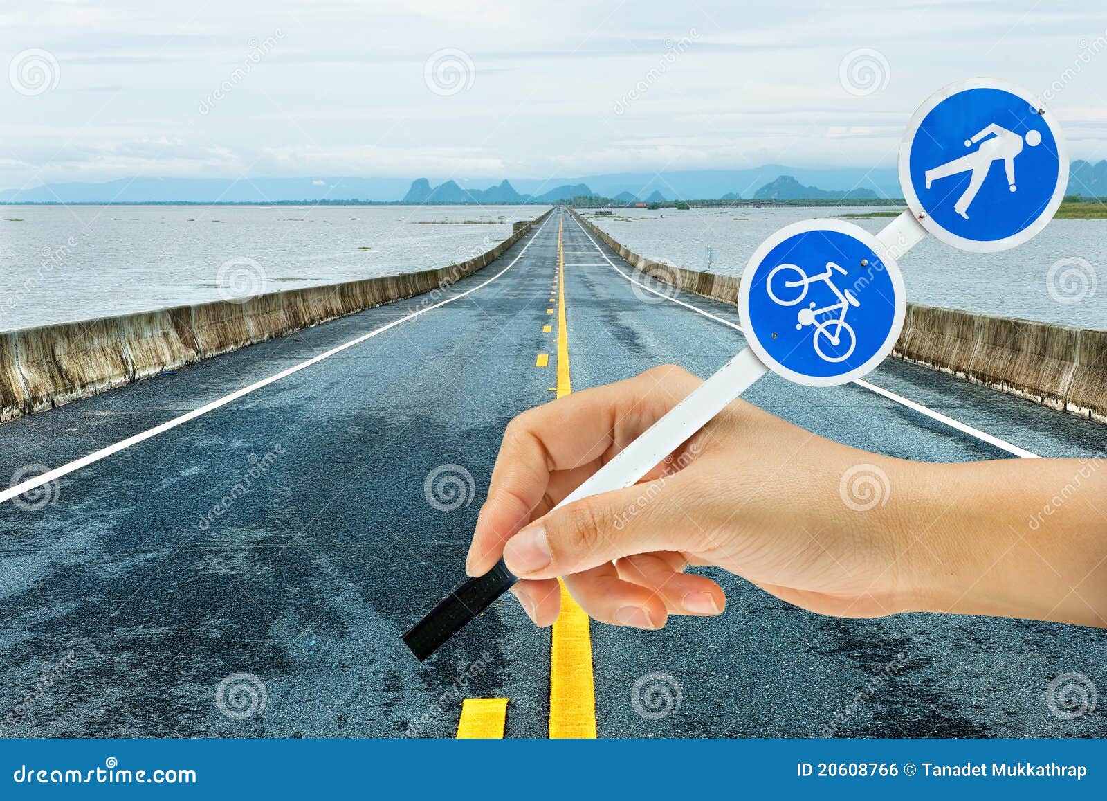 Signe De Bicyclette De Circulation Photo stock - Image du limite, cycle ...