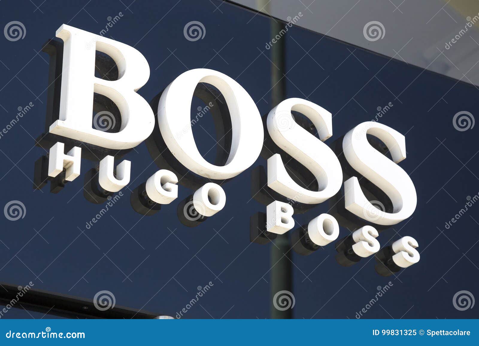 Signe De Magasin De Hugo Boss Image éditorial - Image du occasionnel ...
