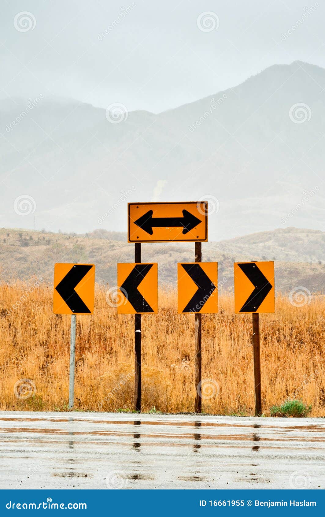 Signes de route image stock. Image du signe, indécis - 16661955