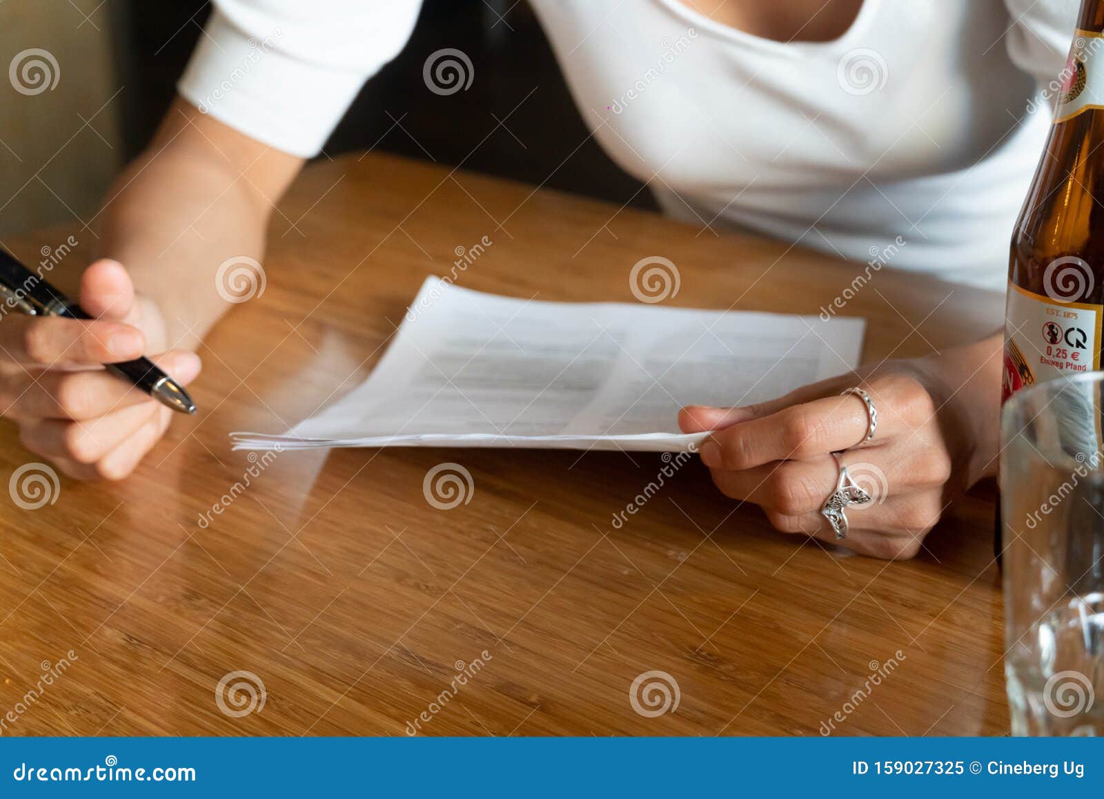 Signing a contract stock image. Image of corporate, participant - 159027325