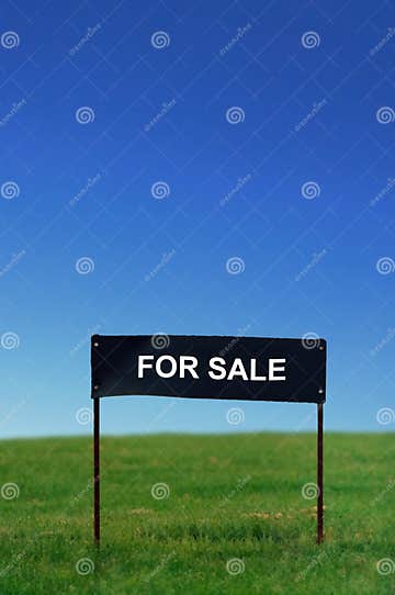 Signpost - for SALE stock photo. Image of green, house - 1165746
