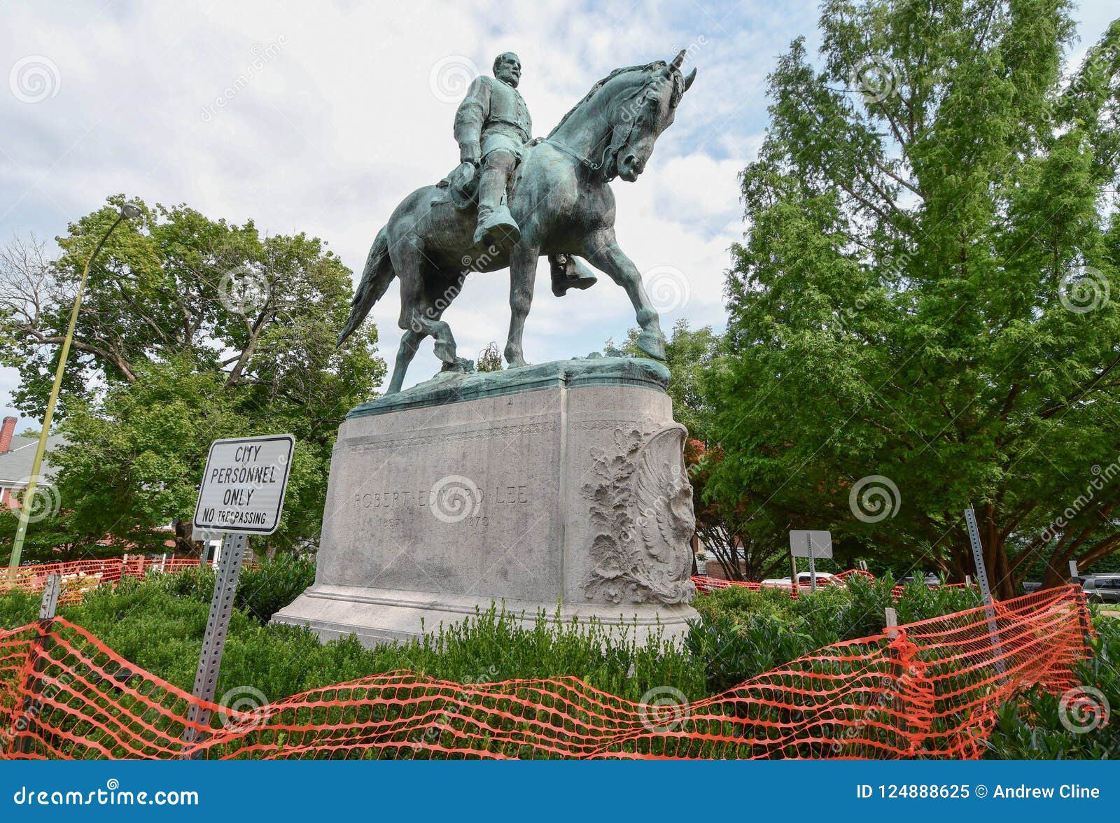 Barricaded Statue of Confederate General Robert E. Lee in ...