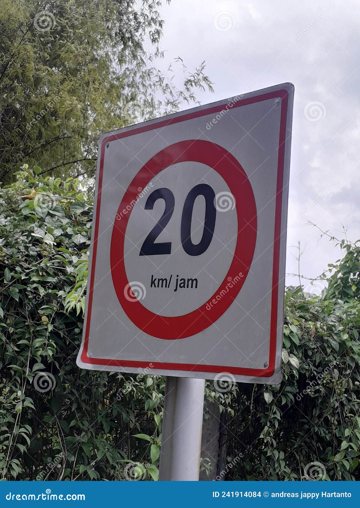 Do Not Exceed Sign Stock Photos - Free & Royalty-Free Stock Photos from ...