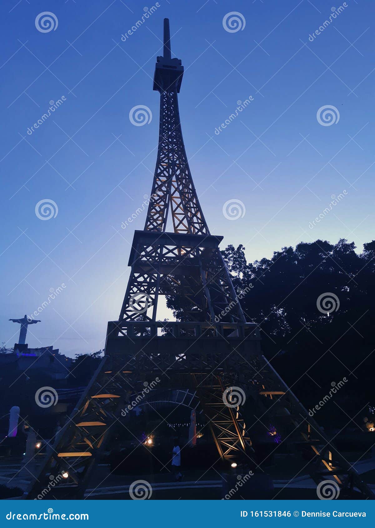 Sikatuna, Bohol Mirror of the World - Mini Eiffel Tower Early Evening ...
