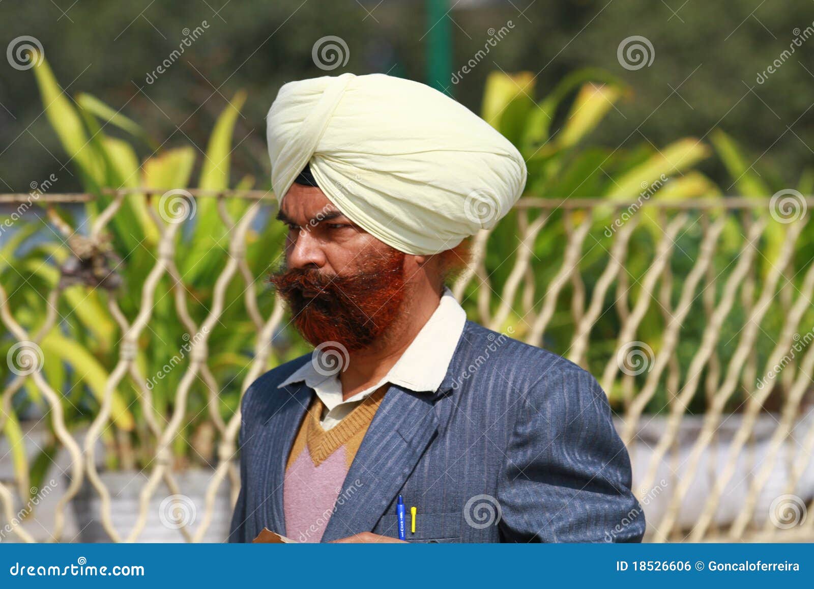 Sikh man editorial photo. Image of asian, asia, gurudwara - 18526606